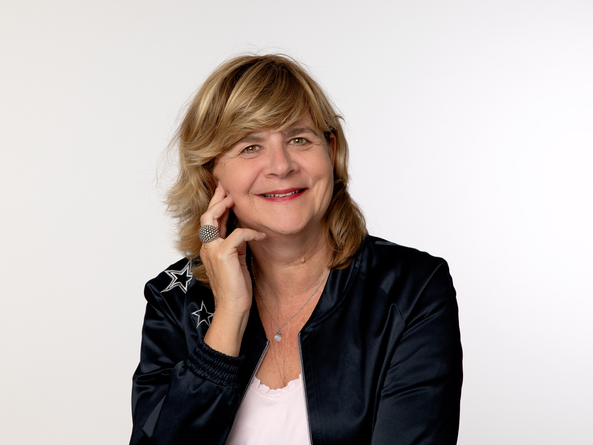 NOLOC erkend loopbaancoach & CSR geschoold burnoutcoach | 24 jaar ...